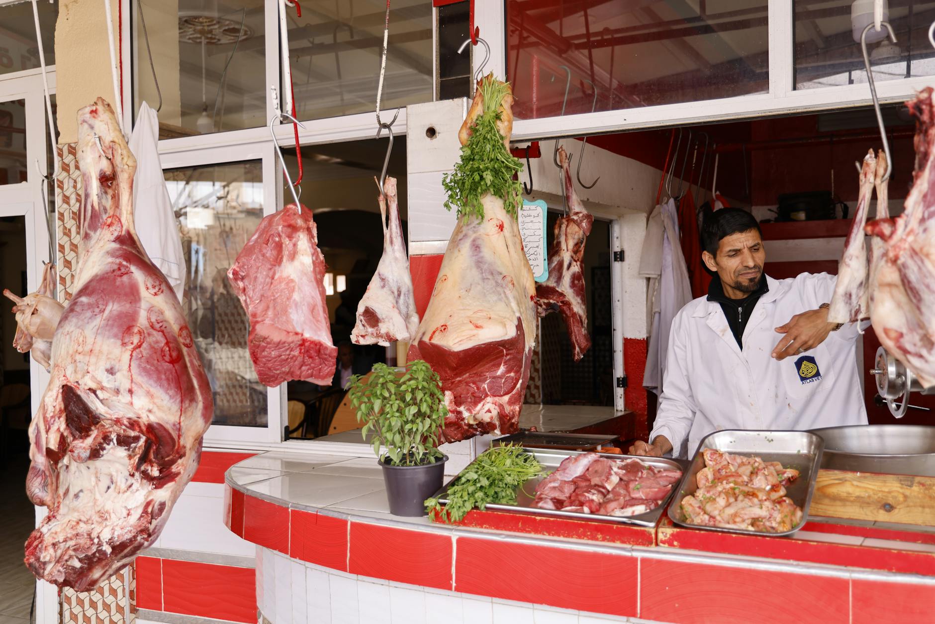 10 Fresh Meat Cuts That Save Money Without Sacrificing Flavor